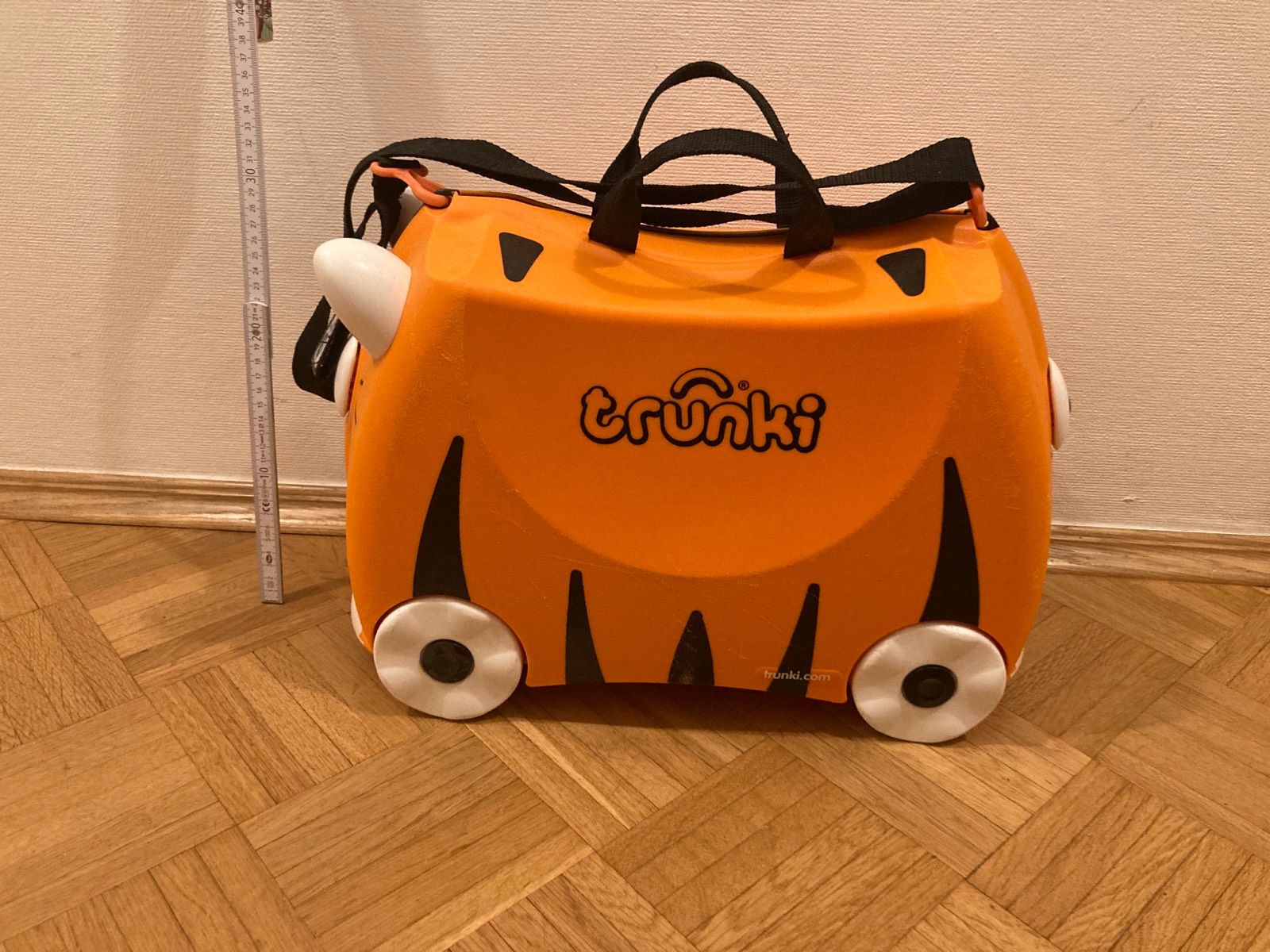 Die beliebtesten Kinderkoffer zum Draufsitzen für kleine Reisende